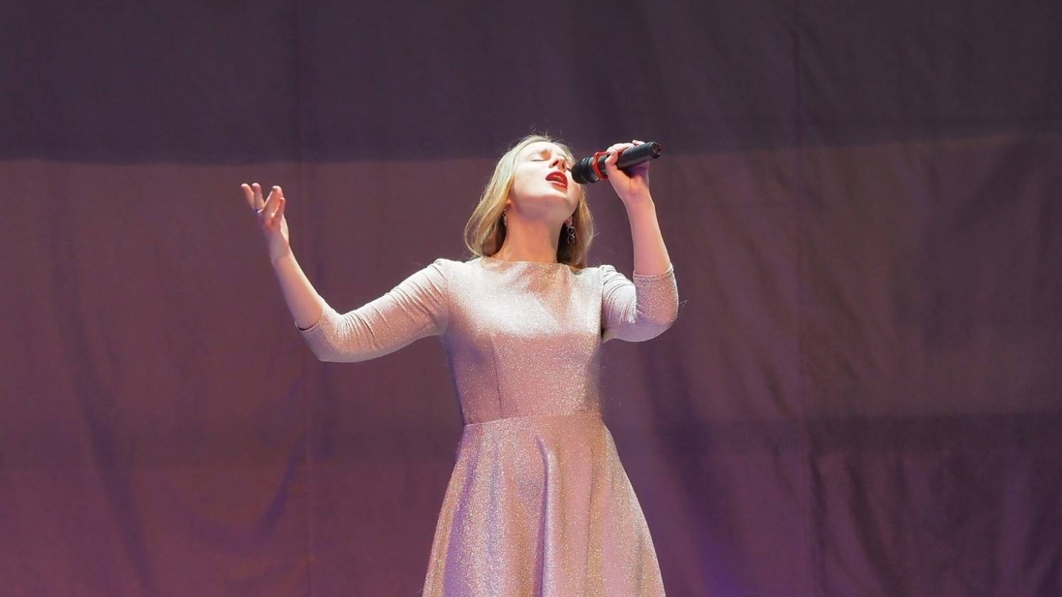 Виктория Маркова (MarVi) - Если в сердце живёт любовь | День Специальностей | РУДН