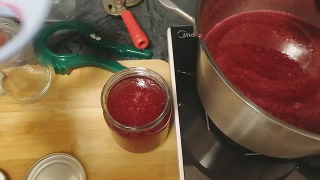 Желе из красной смородины, без желатина.