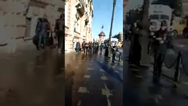 Санкт-Петербург идем на Парад,  первые места занимать).mp4