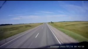 Трапеза за рулем.,это пикник в кювете...???