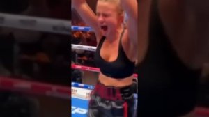 Раздевшейся боксёрше грозит ДИСКВАЛИФИКАЦИЯ ?!! #бои #ufc #мма
