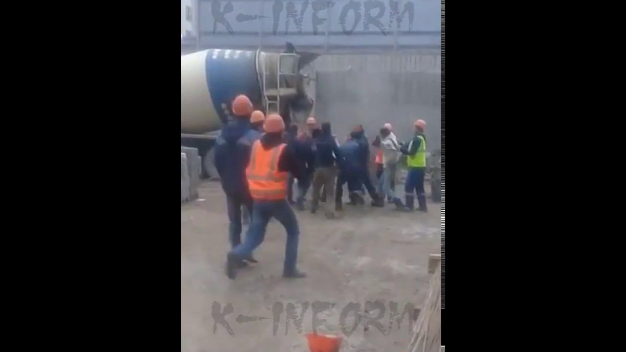 Драка строителей ЖК "Новин" Брусника в Сургуте