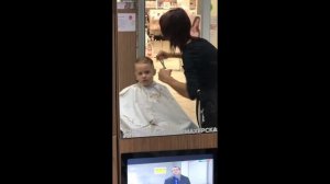 ДЕТСКАЯ СТРИЖКА✂️ ВО ВЗРОСЛОЙ ПАРИКМАХЕРСКОЙ
