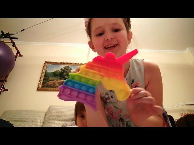 Обзор попитов и амонг асов с подругой Викой