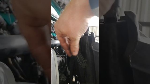 Поділитися