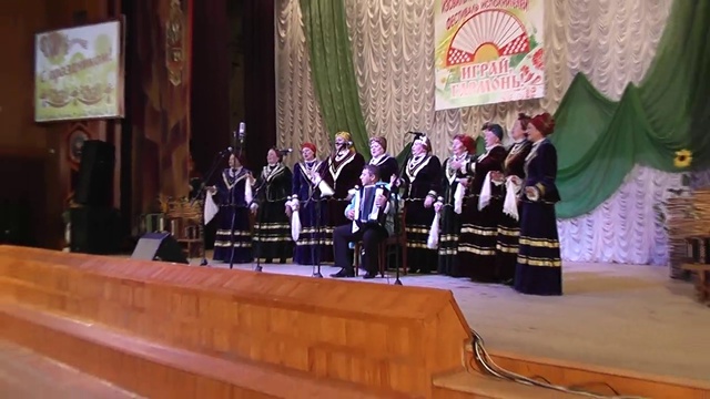 Изобильненский городской фестиваль исполнителей "Играй, гармонь!" ККЗ Факел