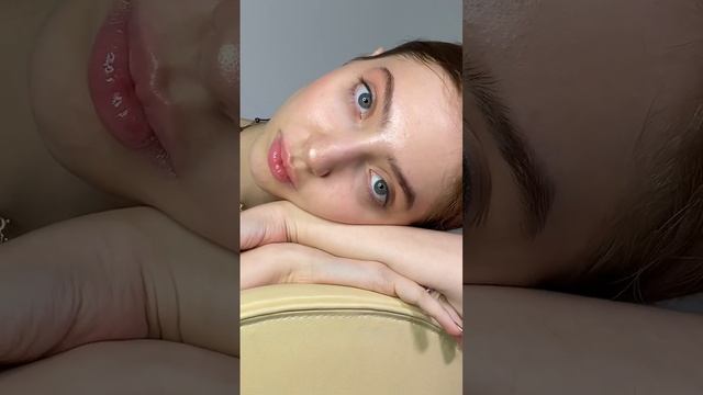 Нежное окрашивание бровей Москва