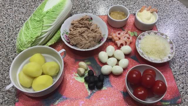 Нисуаз. Салат с тунцом и секретным соусом